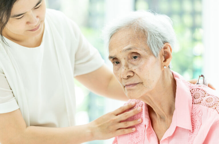 Communication Tips for Dementia Caregivers | Edina, MN
